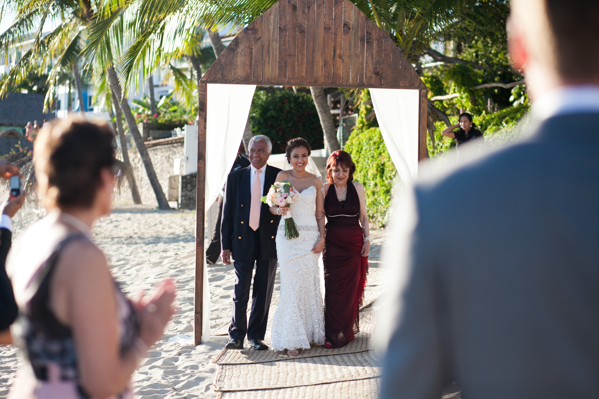 Three top tips for a perfect ceremony entrance - Engaged and Ready